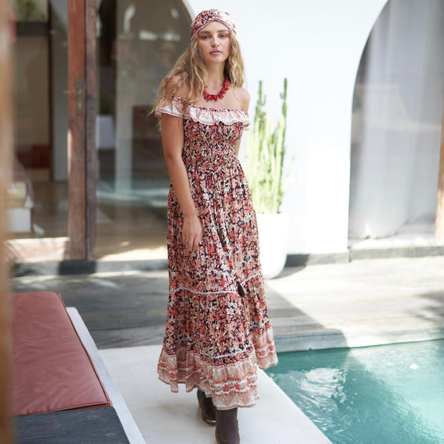 Tanah Folk | TaylorCove Collection